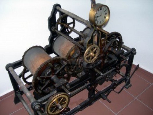 Ancient clock machine with sprockets - DeviceDaily.com - Technology ...